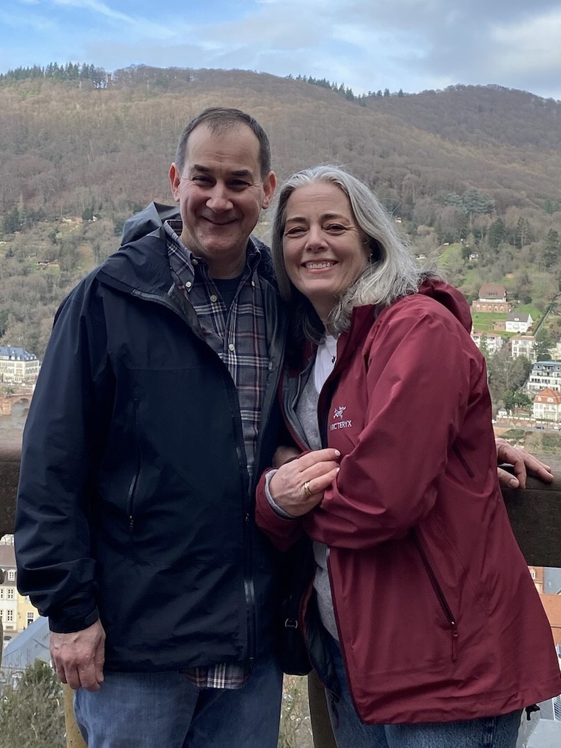 Tim Dellit, MD, Fel. '03, and Liz McNamara, MN '08, Establish Endowed Scholarship - UW School of ...